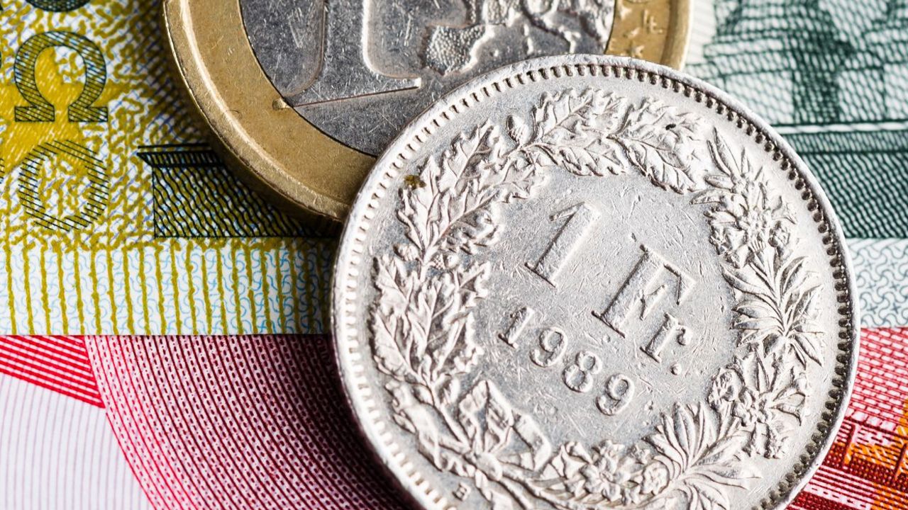 Schweizer Franken im Höhenflug: Herausforderungen für die Tech ...